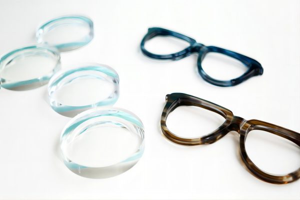 Different Types of Eyeglass Lenses: Choosing the Best One for You ...